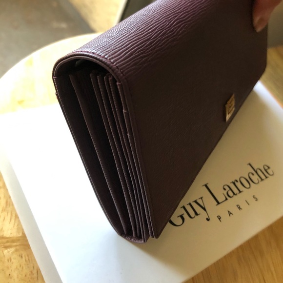 Guy Laroche | Bags | Guy Laroche Genuine Leather Wallet Lightly Used ...